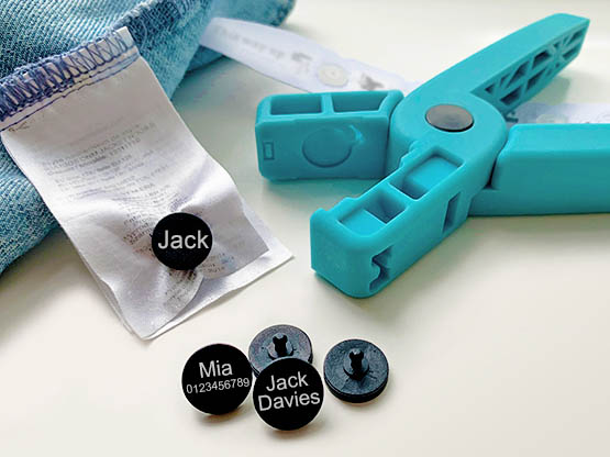 EasyTag | Re-usable Name Tags | Easy2name | Easy2Name