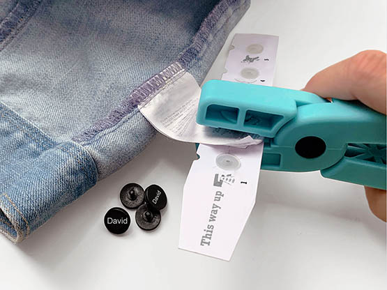 EasyTag | Re-usable Name Tags | Easy2name | Easy2Name