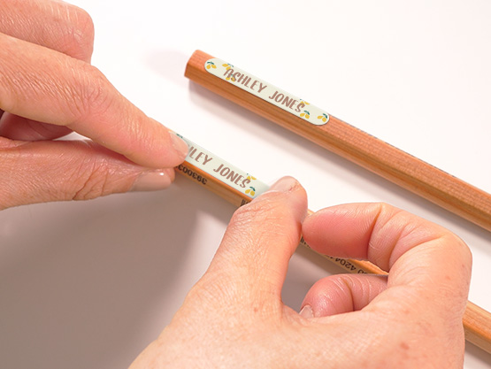 Small Design Name Stickers: personalised small name stickers with the ...